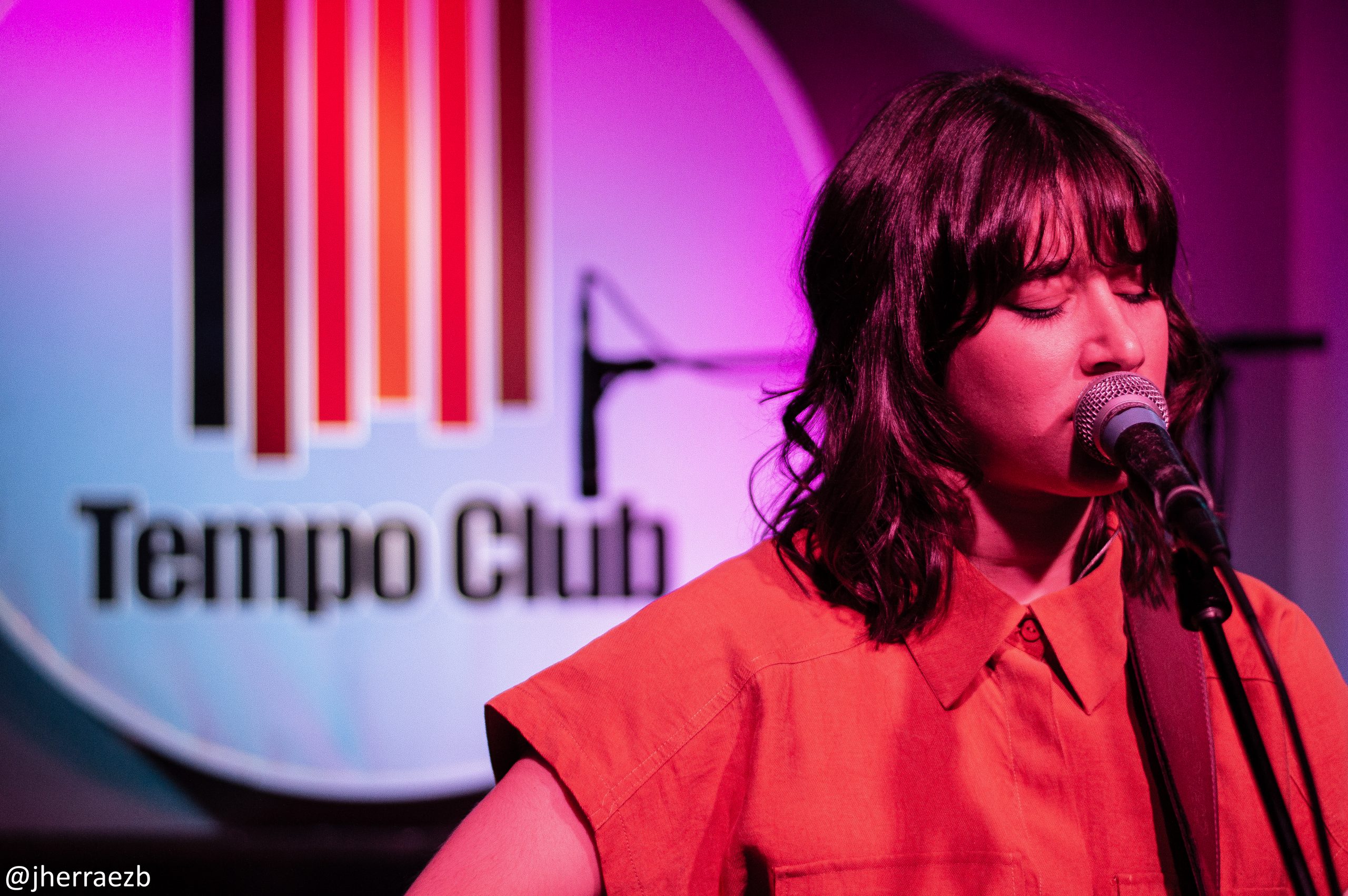 Chloé Bird presenta 'Flores y Escombros' en Tempo Club | Galería